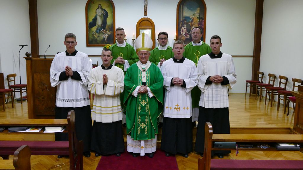 Split: Ispovijest vjere i obećanja kandidata za sveti red đakonata - IKA