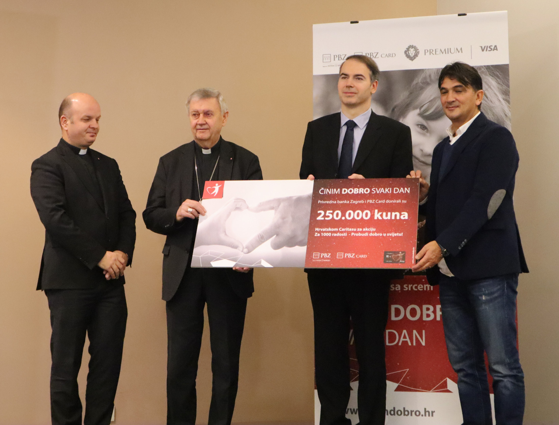 Donacija PBZ Grupe Hrvatskom Caritasu za program "Za 1000 radosti - Probudi dobro u svijetu!" - IKA