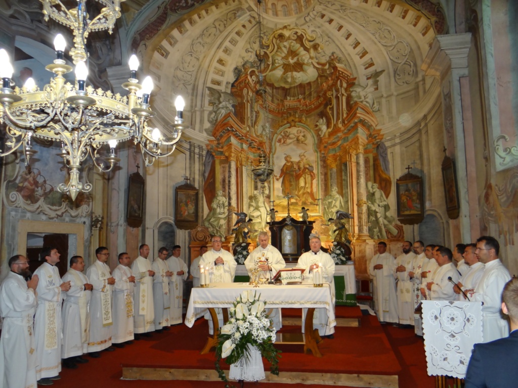 10. obljetnica ređenja svećenika Zagrebačke crkvene pokrajine - IKA