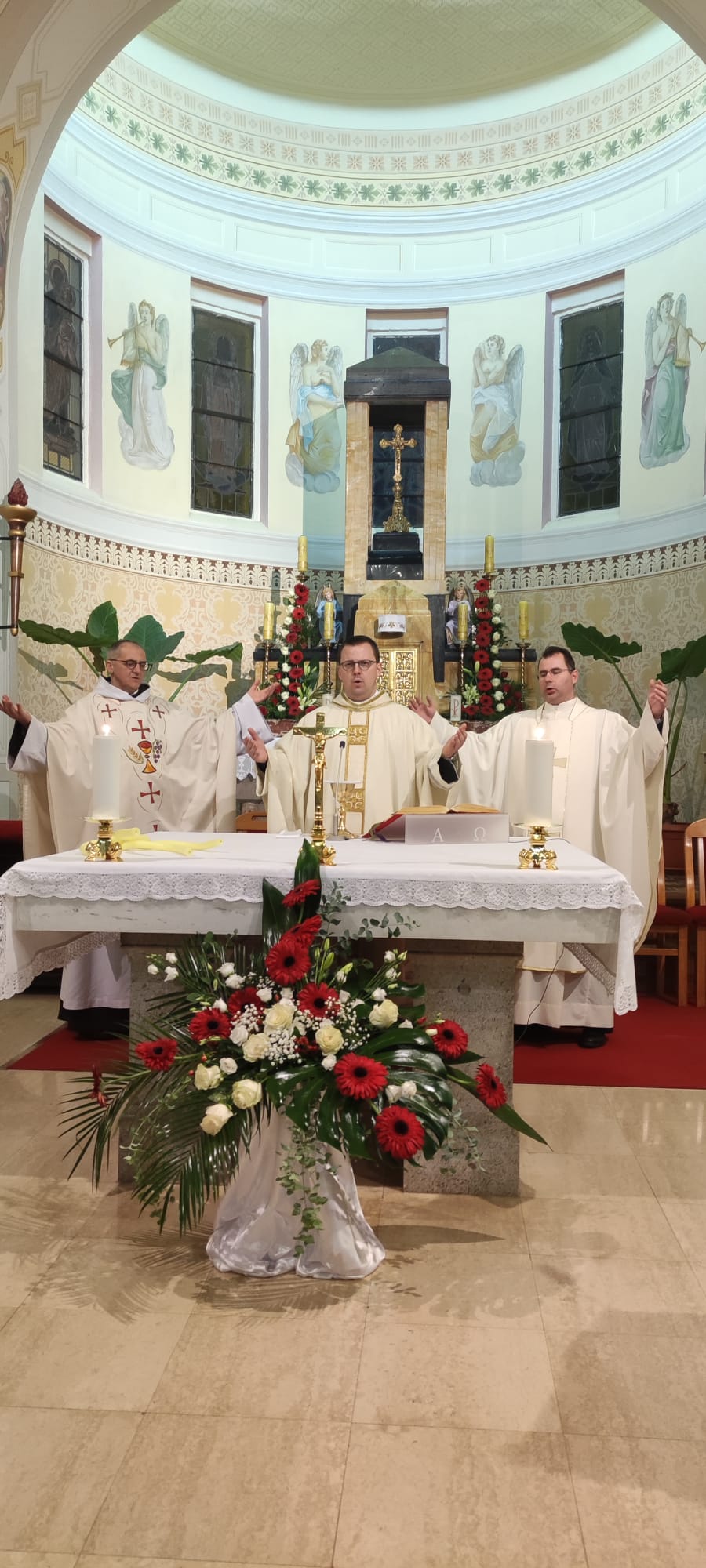 Drugi dan devetnice uoči Stepinčeva u Krašiću - IKA