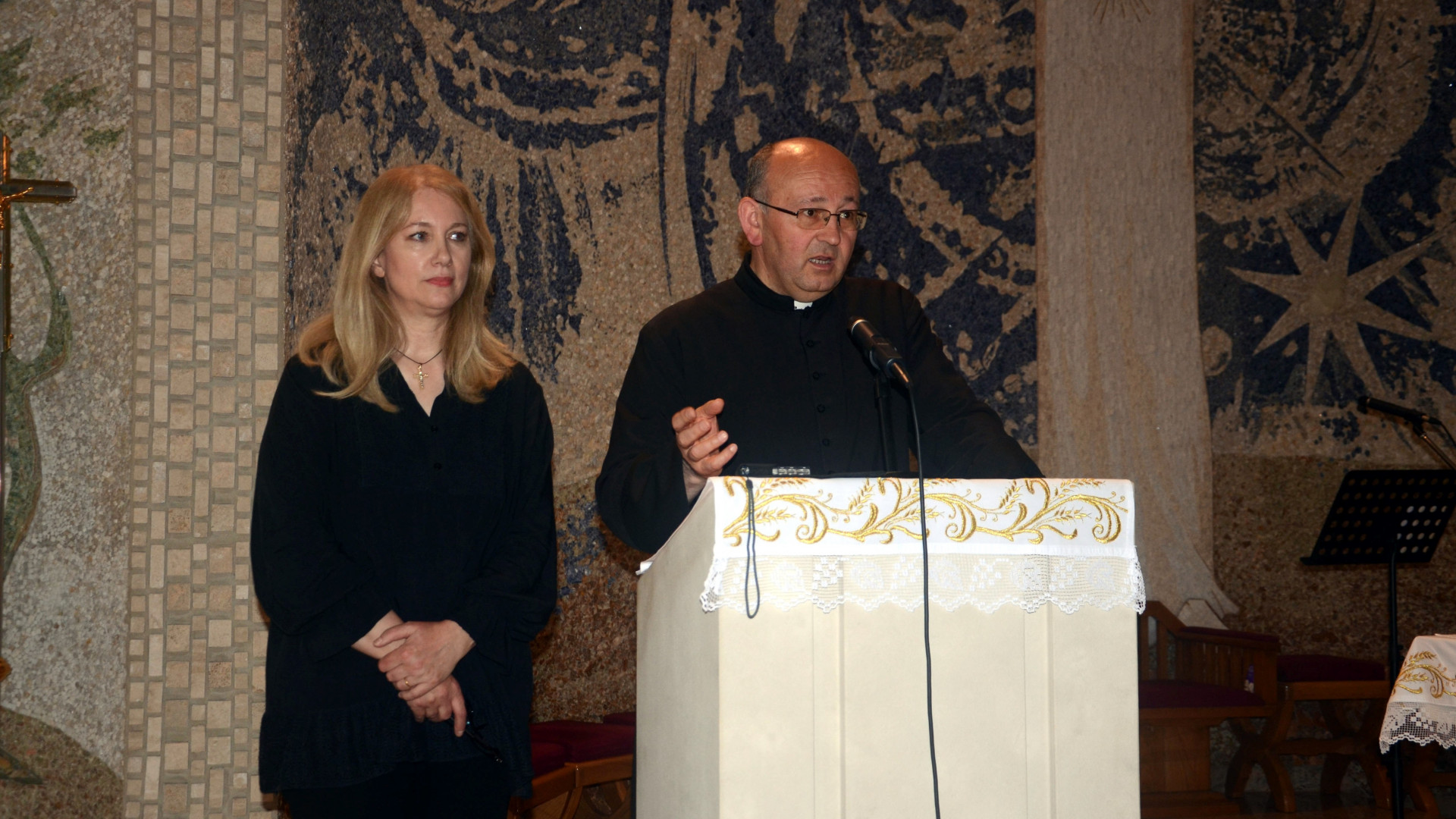 Pripreme za trajno euharistijsko klanjanje u Slavonskom Brodu - IKA