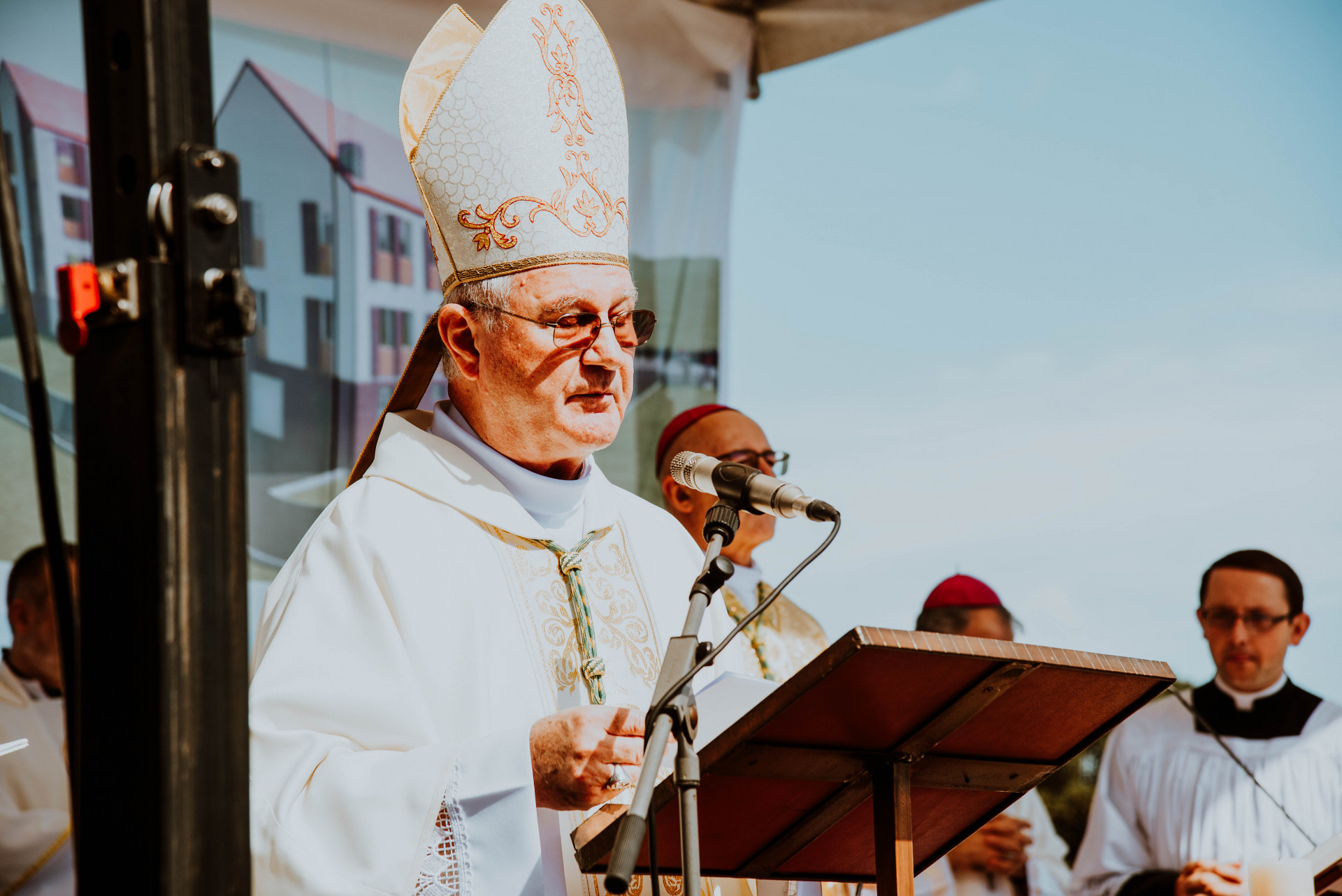 Homilija biskupa Križića prigodom blagoslova samostana karmelićanki - IKA Homilija biskupa Križića prigodom blagoslova samostana karmelićanki - IKA