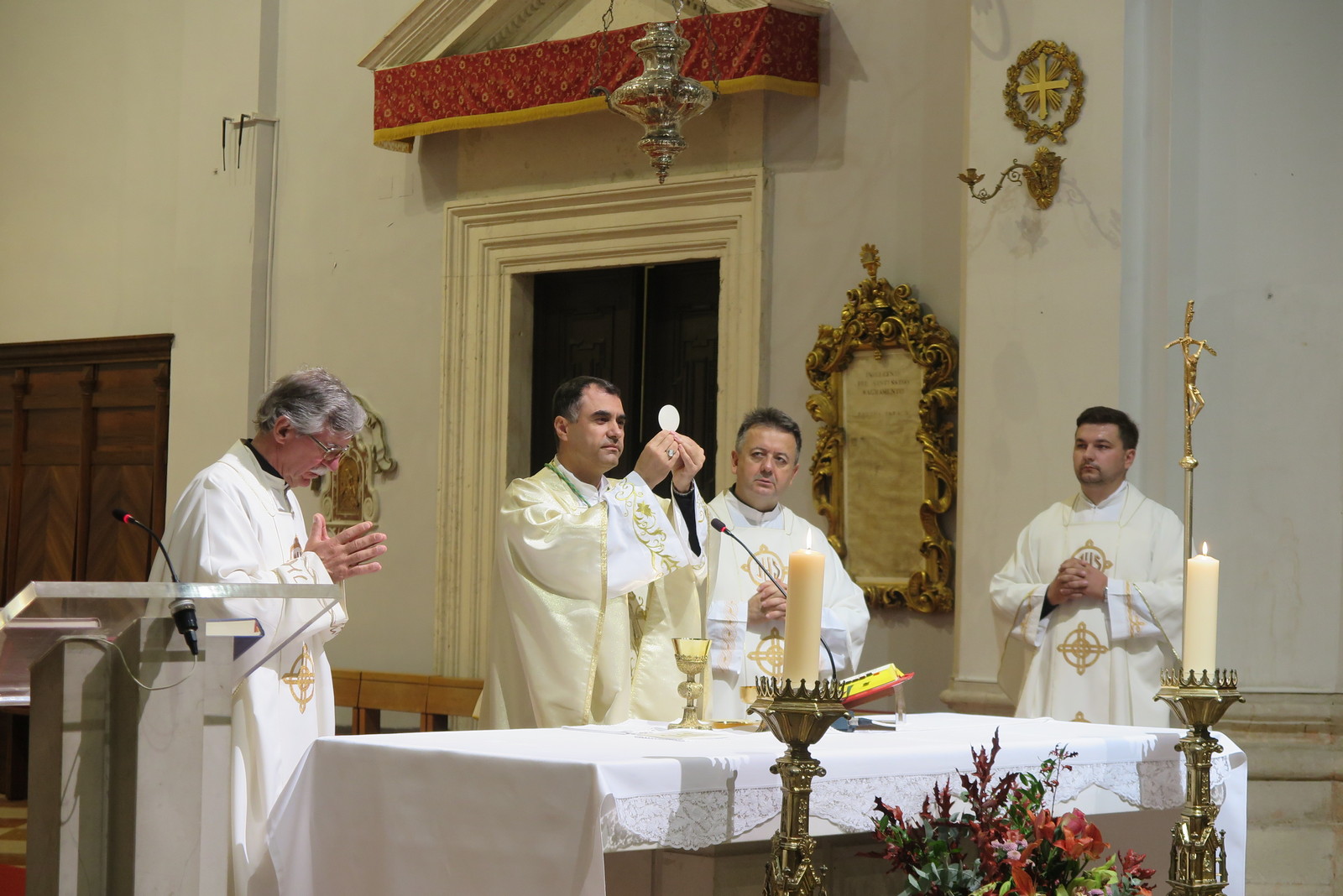 Biskup Glasnović predvodio misu zahvalnicu na obilježavanju 30. obljetnice oslobođenja juga ...