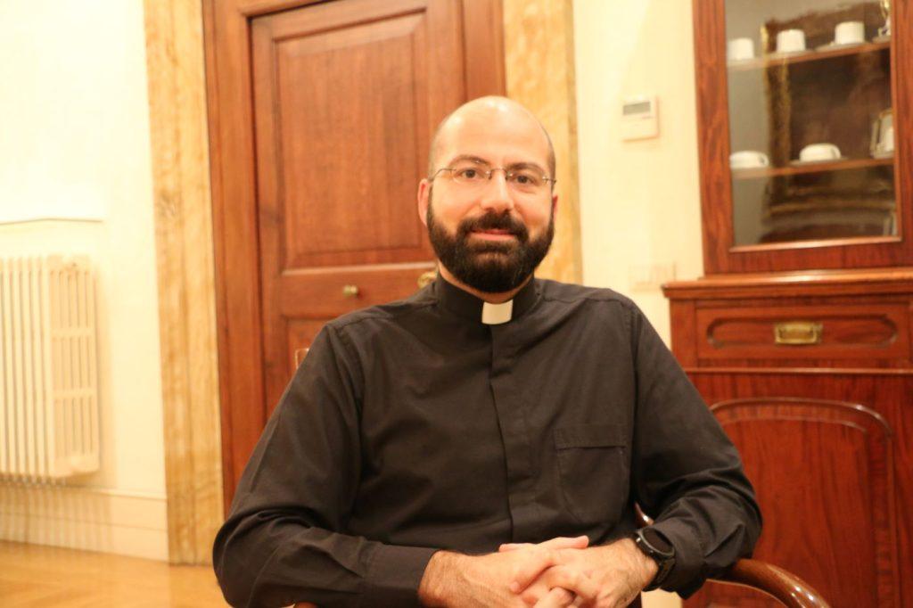 Don Mario Popović, službenik u Državnom tajništvu, o radu u Svetoj ...