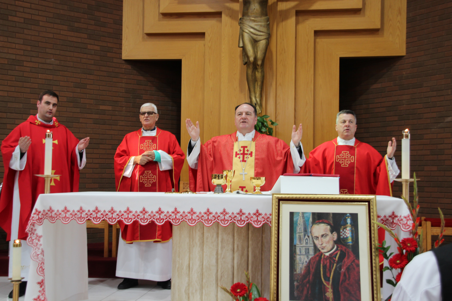 Biskup Petar Palić na proslavi Stepinčeva u Oakvilleu - IKA