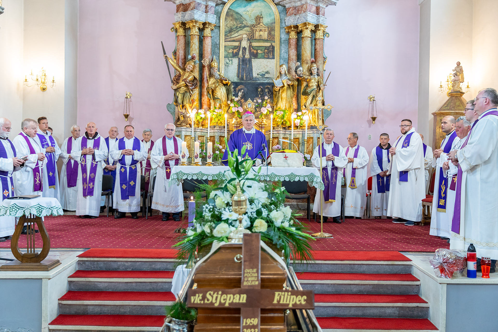 Pokopan vlč. Stjepan Filipec - IKA