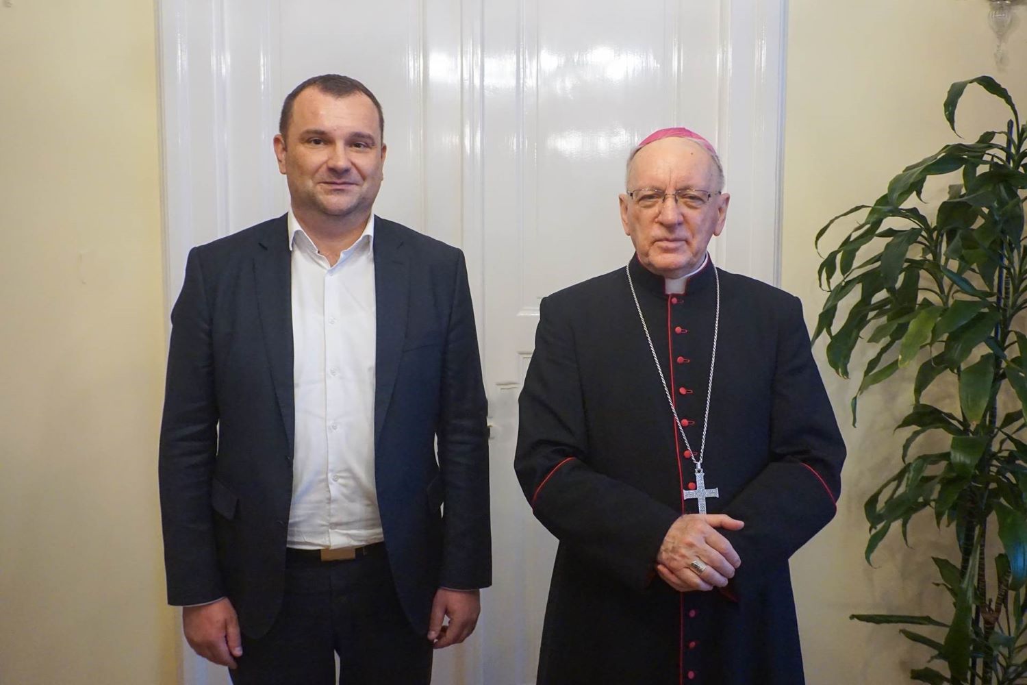 Biskup Škvorčević primio daruvarskog gradonačelnika - IKA