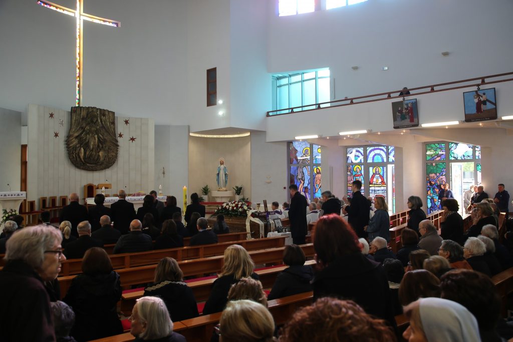 Ispraćaj vlč. Alfreda Kolića – IKA