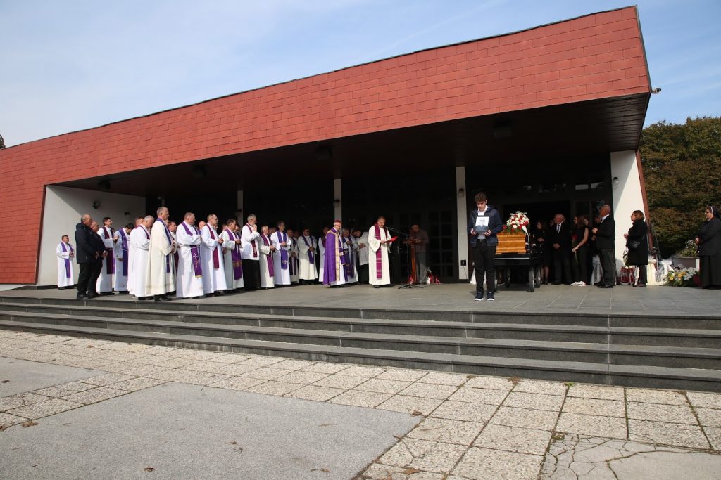 Ispraćaj vlč. Alfreda Kolića – IKA