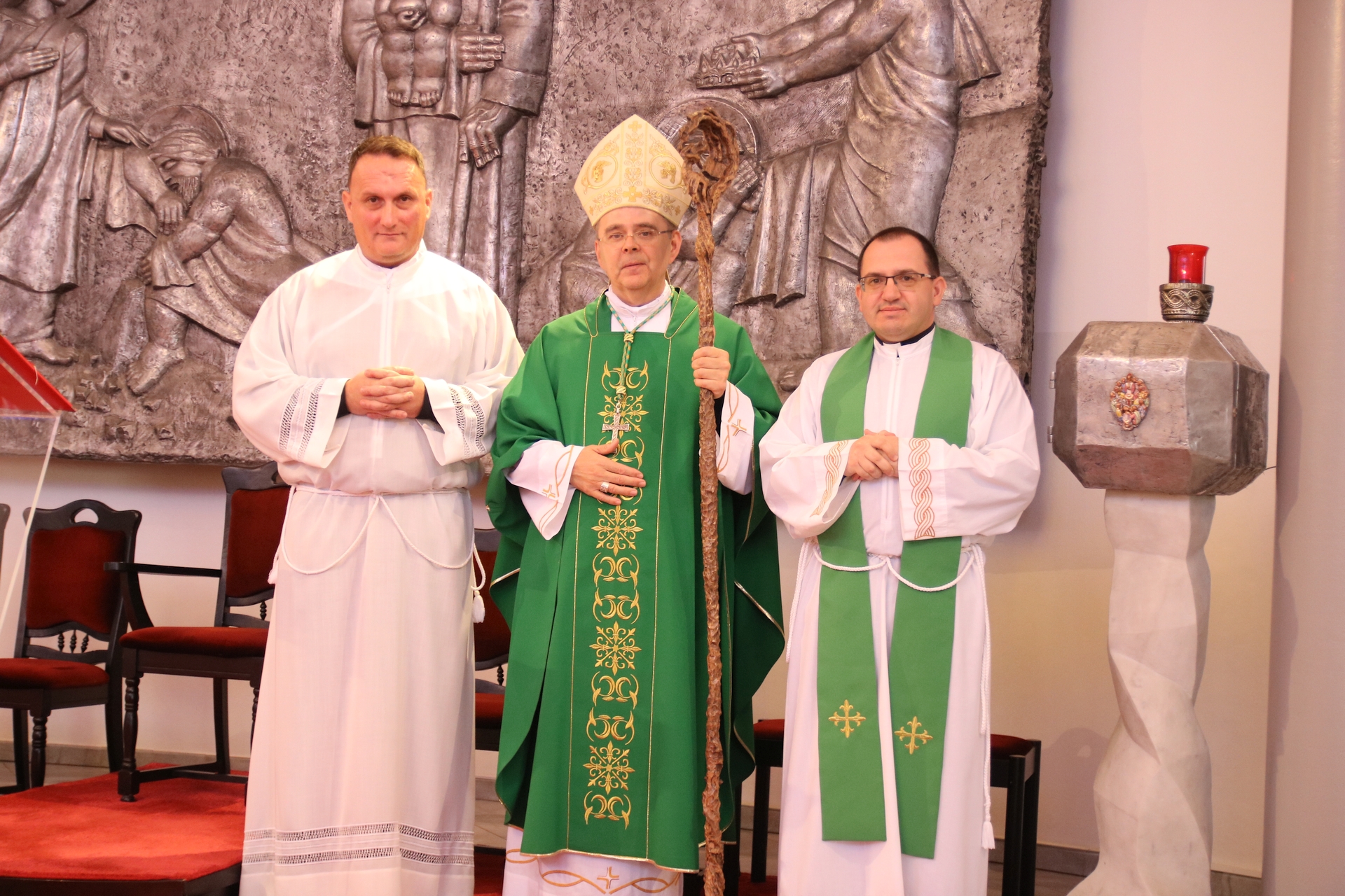 Bogoslov Josip Sarić primljen među kandidate za sveti red đakonata i ...