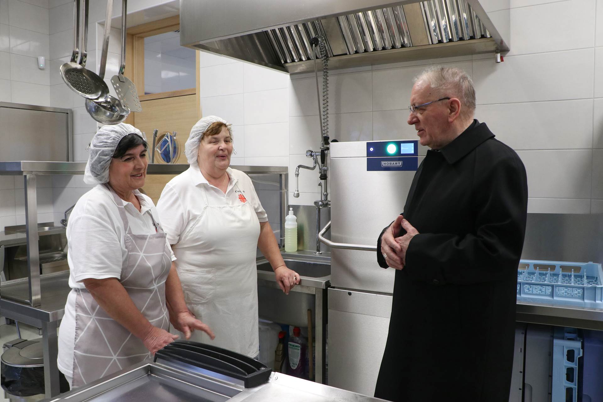 Biskup Škvorčević susreo se s Caritasovim djelatnicima i primateljima ...