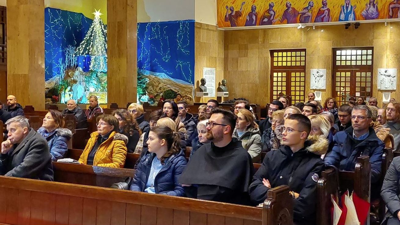 Uz 60 godina Konstitucije o Svetoj Liturgiji fra Zlatko Vlahek održao ...