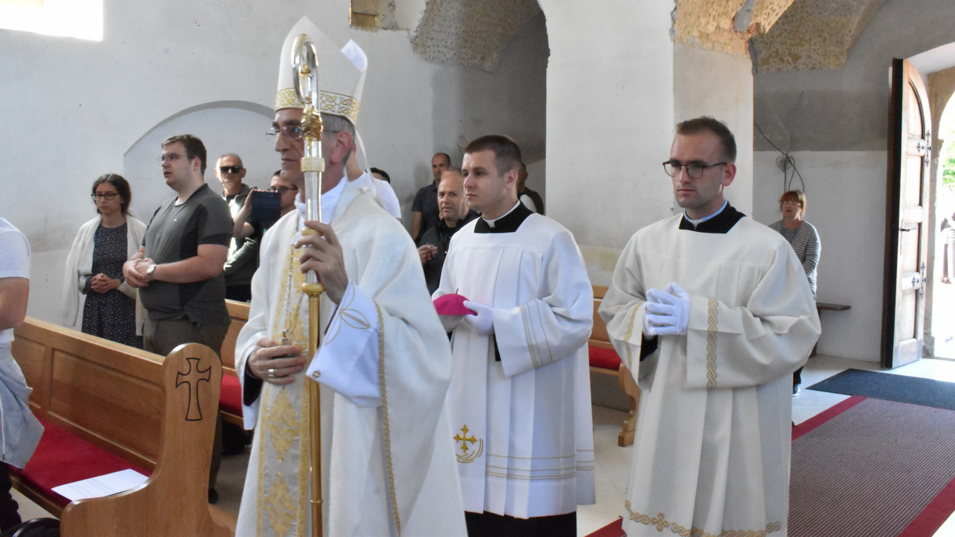 Zavjetno hodočašće đakovačkog Sjemeništa i KBF-a u Dragotin - IKA