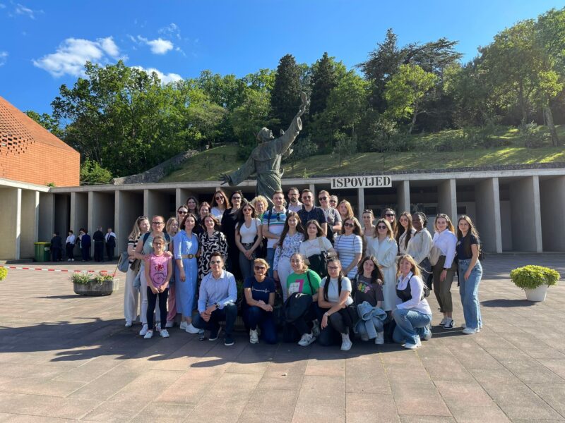 U povodu Međunarodnog dana sestrinstva studenti i profesori HKS-a ...