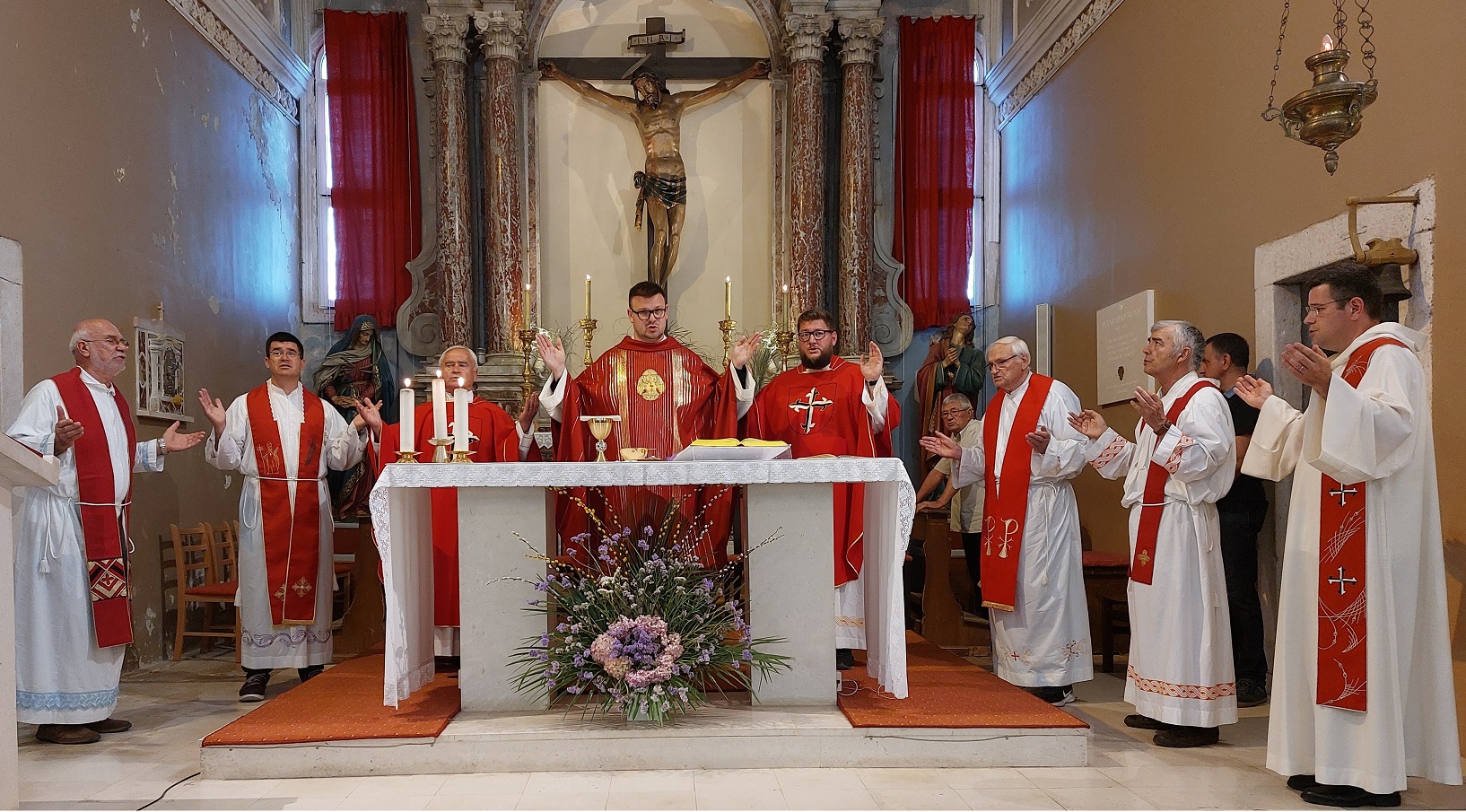 Proslavljen blagdan sv. Petra Veronskoga u Starom Gradu - IKA