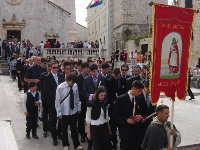 Proslava blagdana sv. Viktora u Supetru na Braču - IKA Proslava blagdana sv. Viktora u Supetru na Braču - IKA
